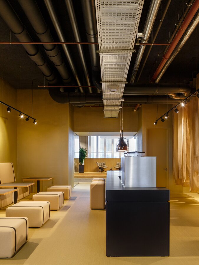 Bolon | Projects | Commercial